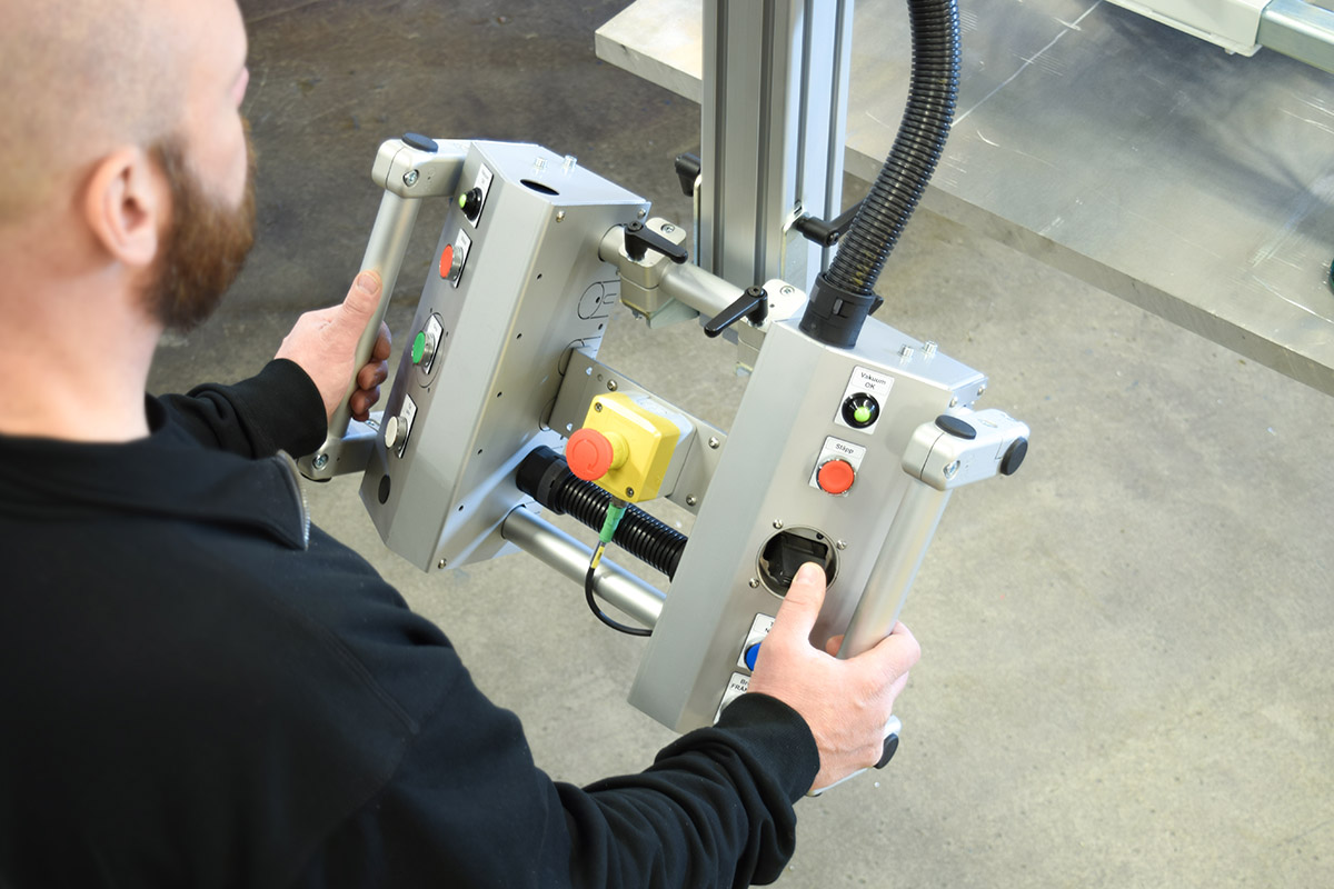 Operator ergonomics in focus for new control handle - Movomech