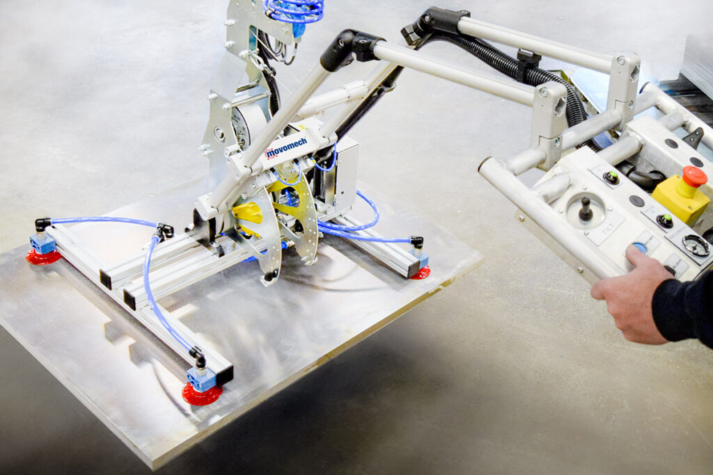 New concept for panel handling - Movomech